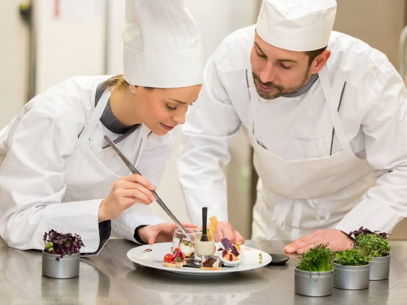 Tipos de chefs y sus funciones | Blog UVM