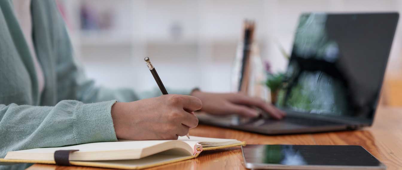 ¿Cómo mantenerte actualizado profesionalmente? | Blog UVM